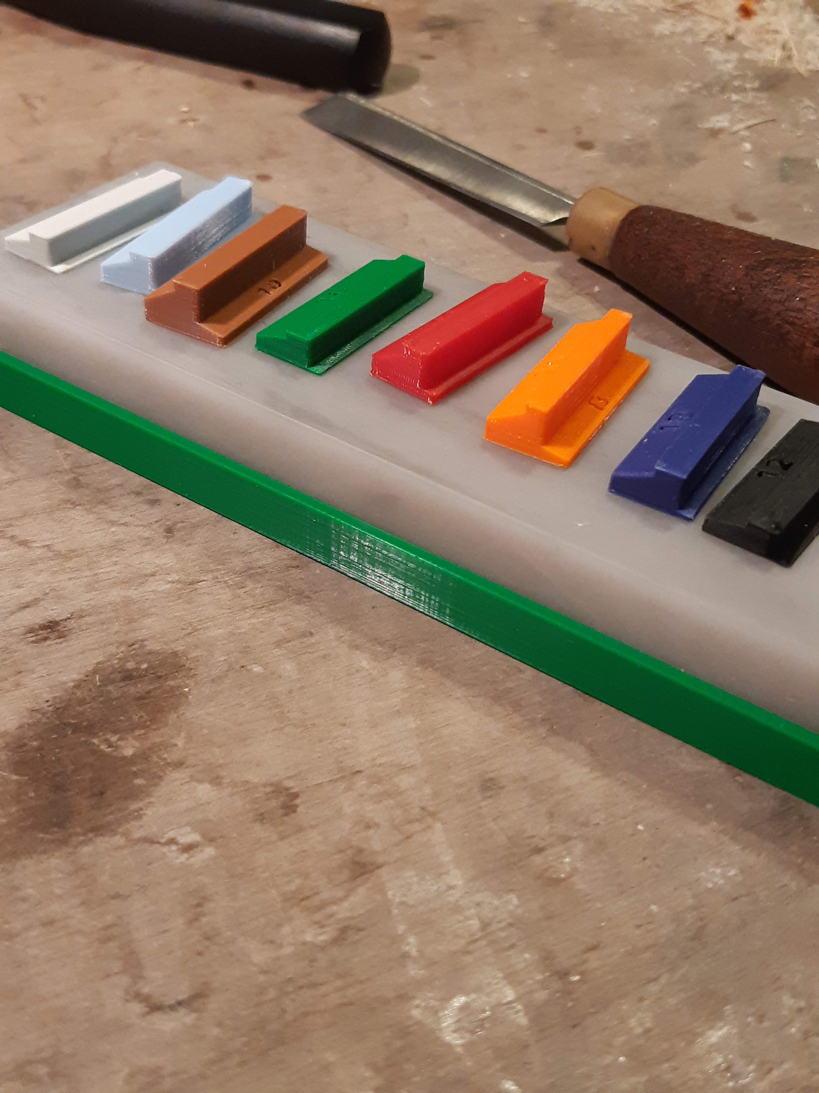 Knife wedges – Dan Waldron Oboe Reeds